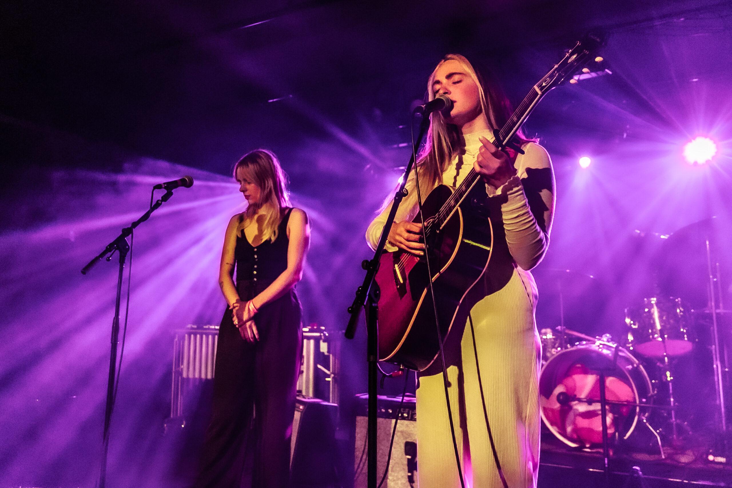 Nieuwe single néomí - "your girl"