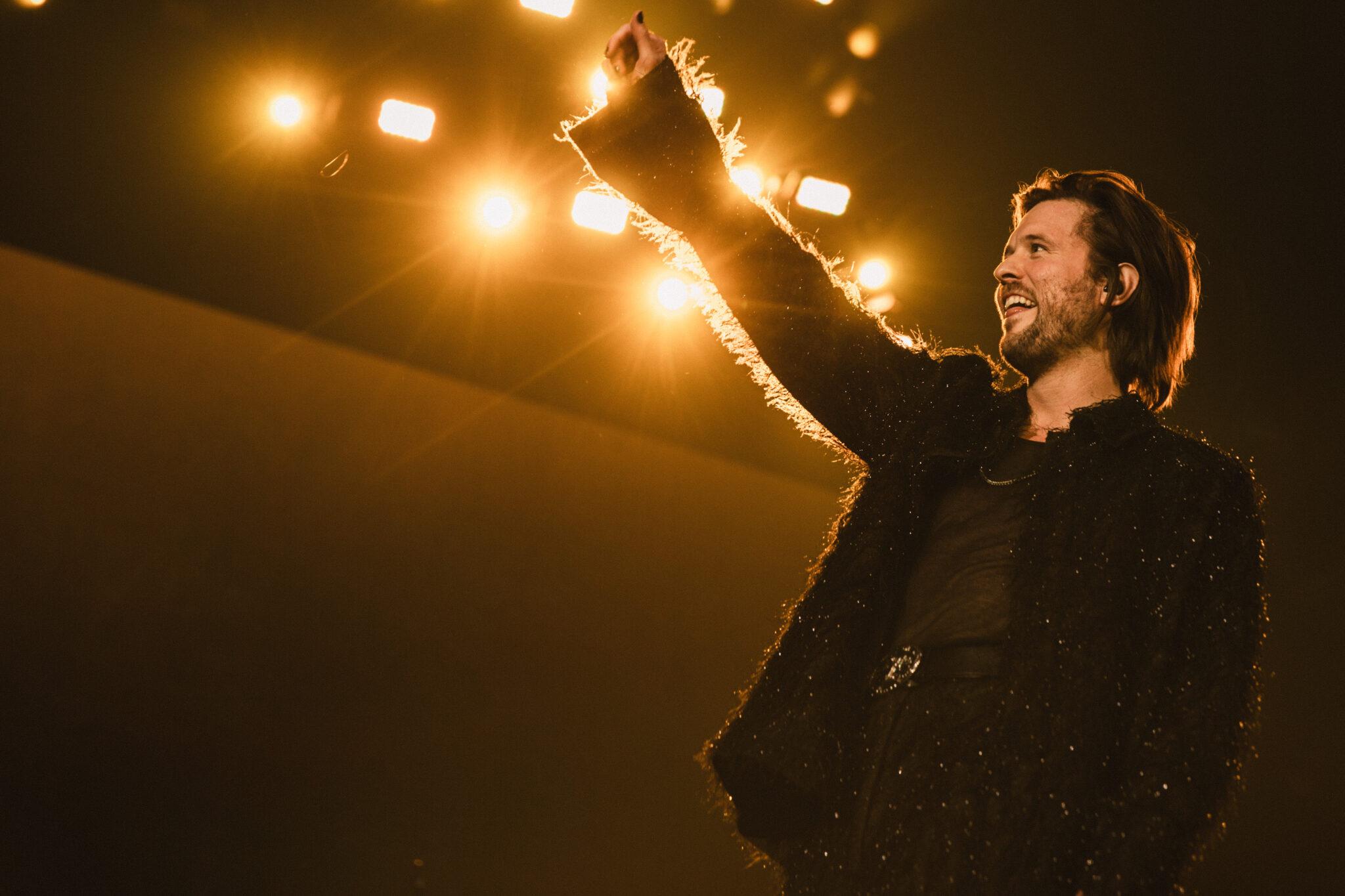 Bazart @ Sportpaleis (Echo Festival 2023) : Toeters, bellen en confetti ...