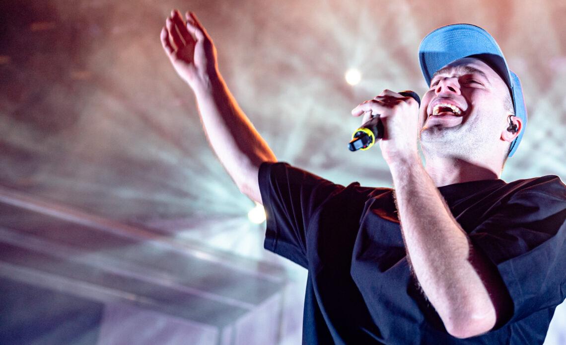 Brihang @ Kunstencentrum VIERNULVIER (Concertzaal): Steen(tje)goede ...