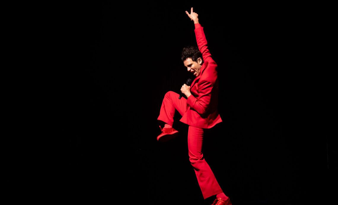 MIKA @ Vorst Nationaal: Ca-ching!