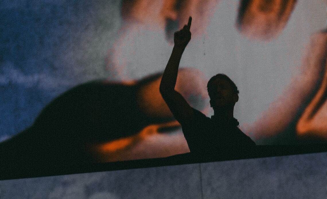 Nieuwe single Calvin Harris - "Blessings" (feat. Clementine Douglas)