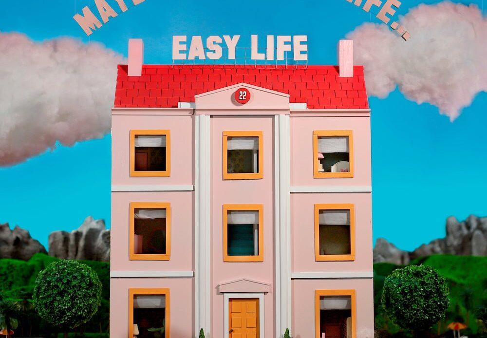easy life - MAYBE IN ANOTHER LIFE (★★★½): Muzikaal hart onder de riem